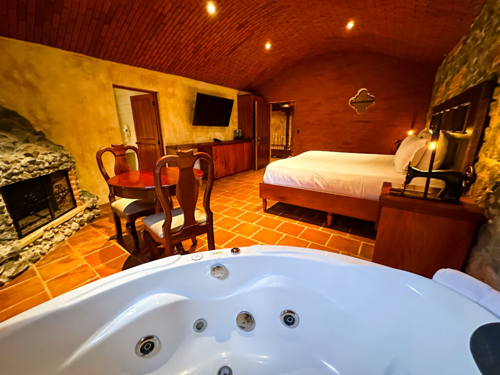 Suite con jacuzzi – lesuissespa
